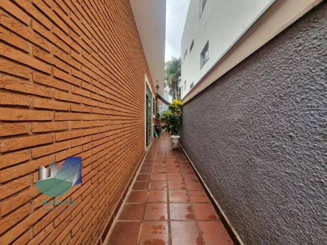 Casa com 3 Quartos para alugar, 195m² Jardim América