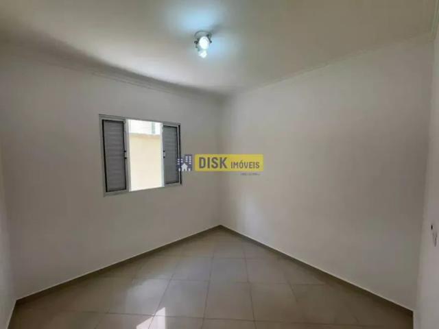 Casa com 3 Quartos para alugar, 207m² Centro