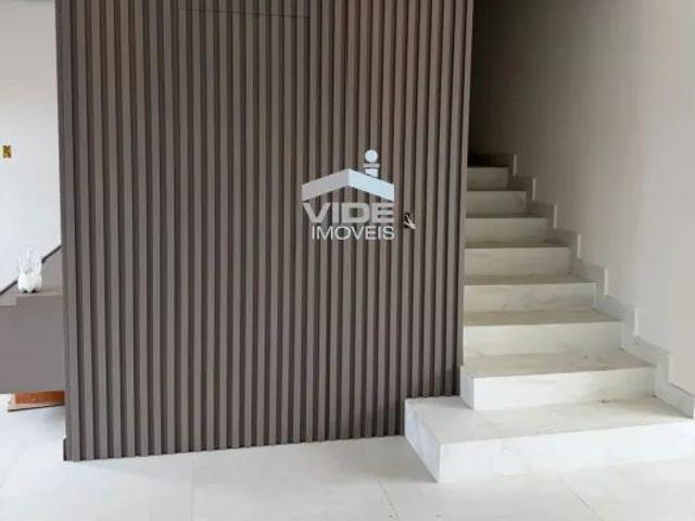 Casa com 3 Quartos para alugar, 208m² Chácara Primavera