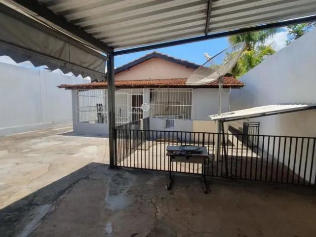 Casa com 3 Quartos para alugar, 200m² Vila Morais