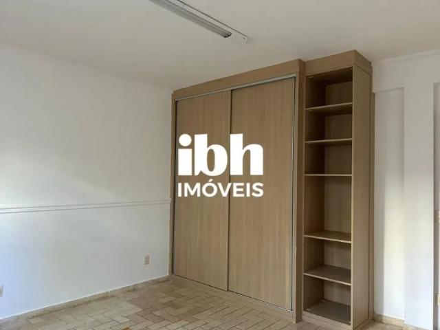 Casa com 3 Quartos para alugar, 200m² Belvedere