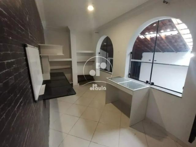 Casa com 3 Quartos para alugar, 232m² Vila Guiomar