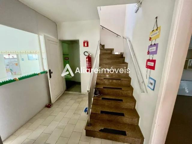Casa com 3 Quartos para alugar, 324m² Móoca