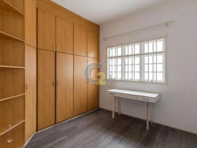 Casa com 3 Quartos para alugar, 371m² Jardim Paulistano