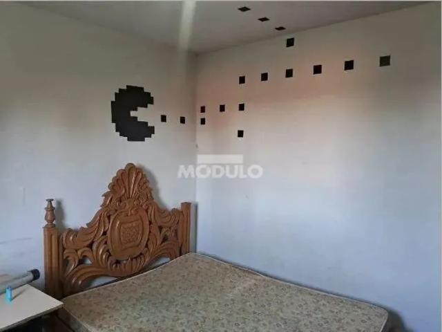 Casa com 3 Quartos para alugar, 373m² Lidice