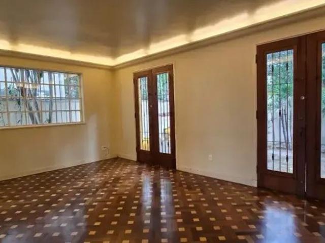 Casa com 3 Quartos para alugar, 380m² Sumaré
