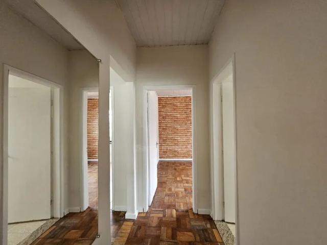 Casa com 3 Quartos para alugar, 85m² Jardim Agari
