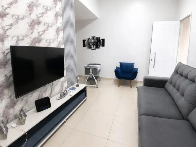Casa com 3 Quartos para alugar, 90m² Leonor