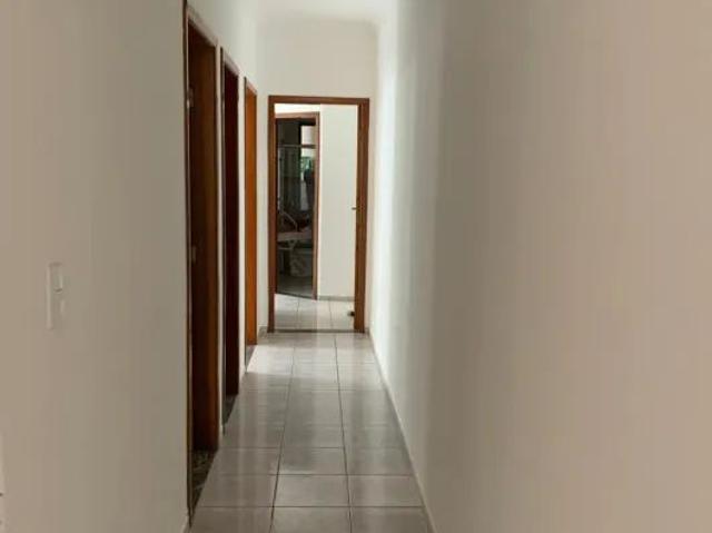 Casa com 3 Quartos para alugar, 97m² Jardim Imperio do Sol