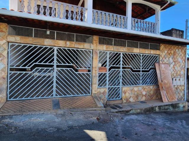 Casa com 3 quartos para alugar no bairro Centro