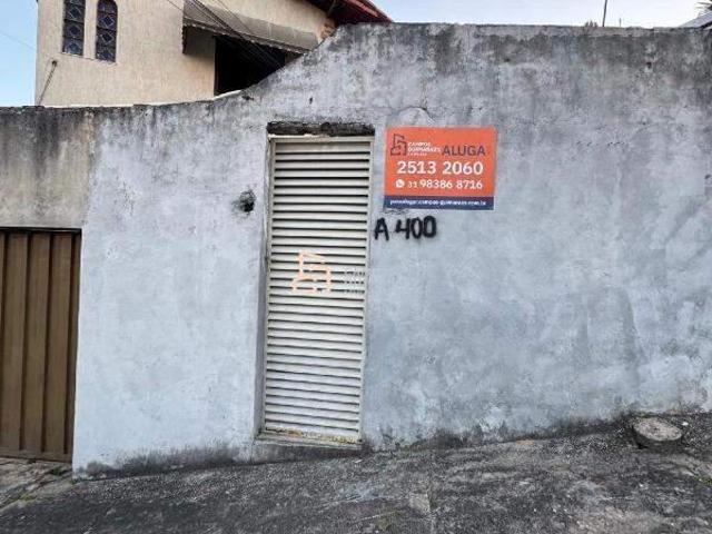 Casa com 3 quartos para alugar no bairro Tirol, 73m²
