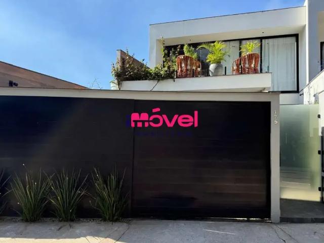Casa com 3 quartos para alugar no Jardim Amália, Volta Redonda