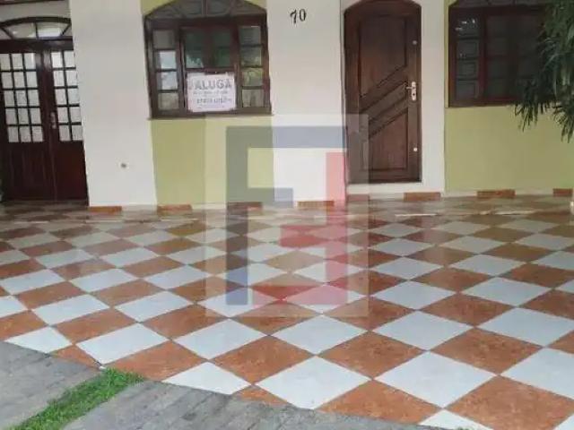 Casa com 3 quartos para alugar no Jardim Testae, Guarulhos