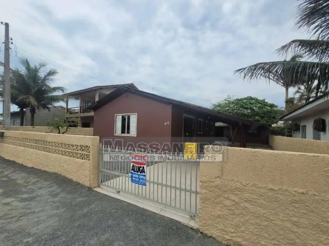 Casa com 3 quartos para alugar no Salinas, Balneário Barra do Sul