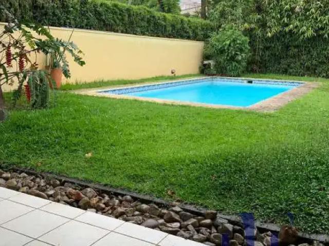 Casa com 3 quartos para alugar na Alameda Suécia, 291, Alphaville, Barueri