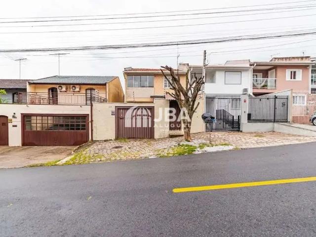 Casa com 3 quartos para alugar na Rua Generis Calvo, 122, Tarumã, Curitiba