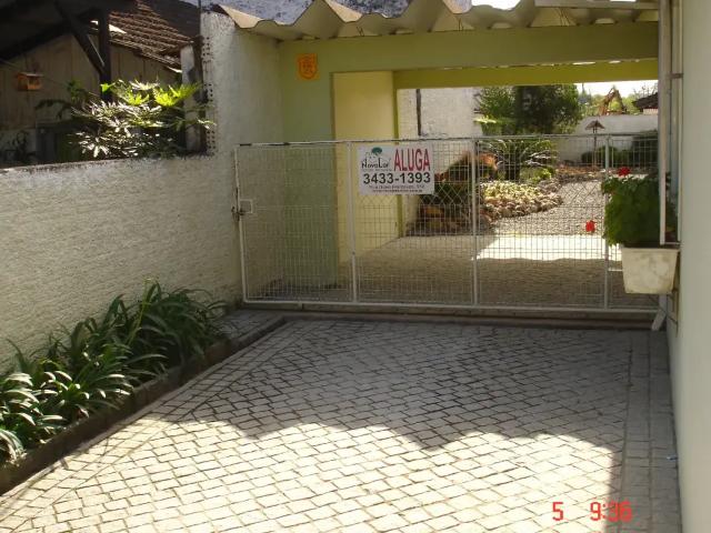 Casa com 3 quartos para alugar na Rua Ijuí, 141, Anita Garibaldi, Joinville