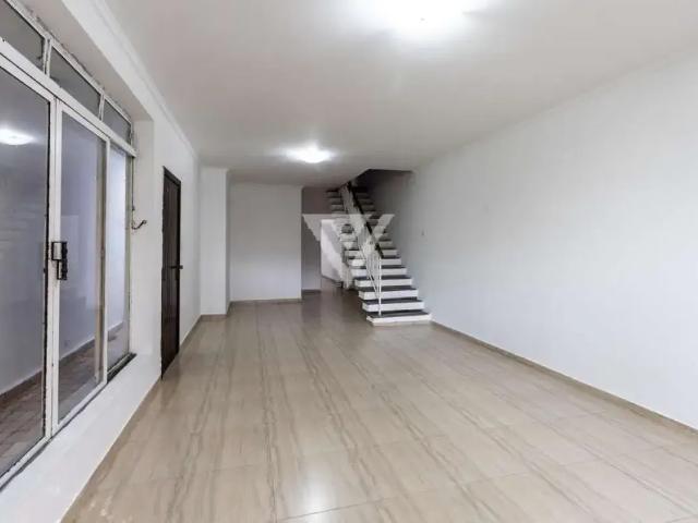 Casa com 3 quartos para alugar na Rua Raul Pompéia, 529, Pompéia, São Paulo