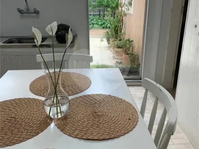Casa com 3 quartos para locação em Água Branca SP