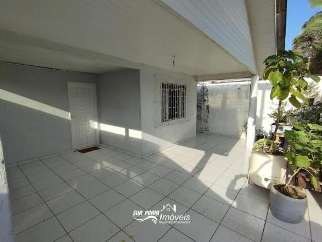 Casa com 3 quartos próximo ao centro