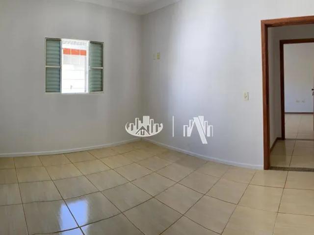 Casa com 3 quartos à venda, 125 m² por R$ 500.000 H. U Londrina/PR