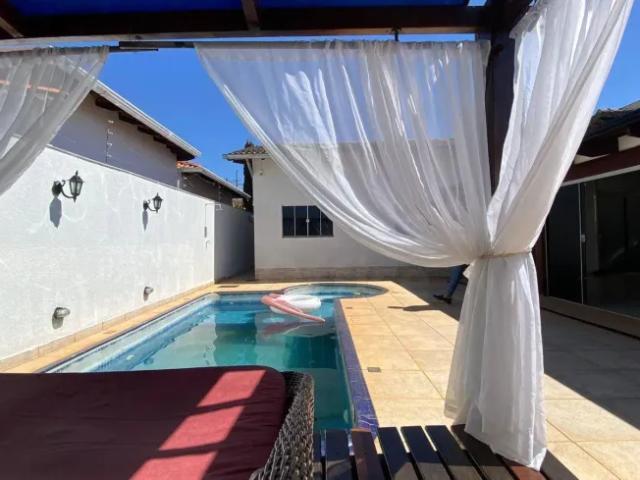 Casa com 3 quartos à venda, 270 m² por R$ 550.000 Parque Brasília Anápolis/GO