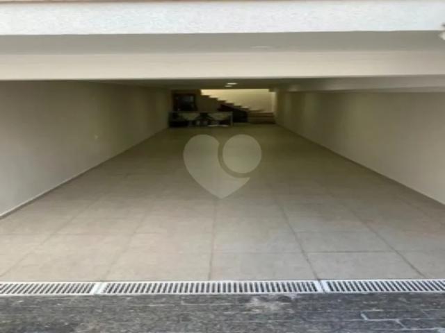 Casa com 3 quartos à venda em Vila Carrão SP