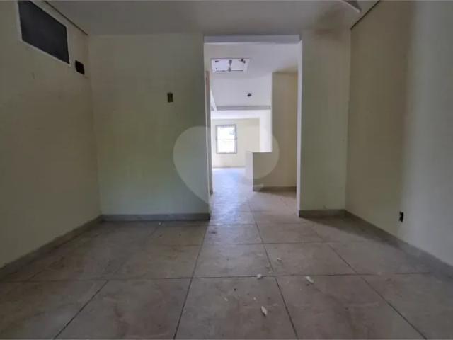 Casa com 3 quartos à venda ou para locação em Santo Amaro SP