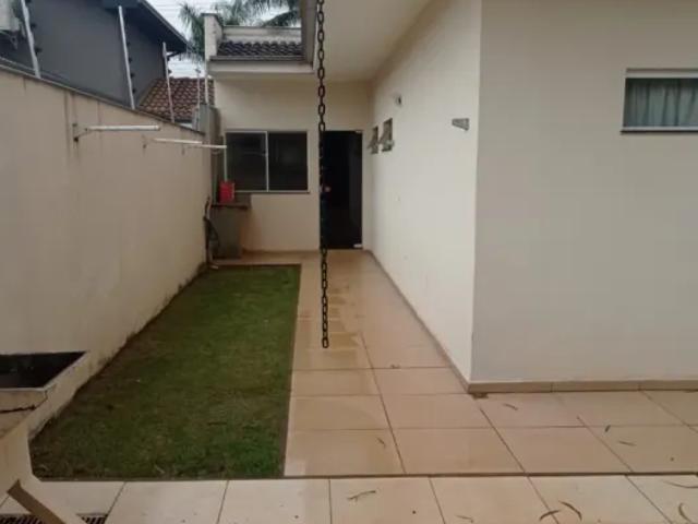 Casa com 3 quartos à venda por R$ 1350. 00, 250.00 m2 londrina/pr