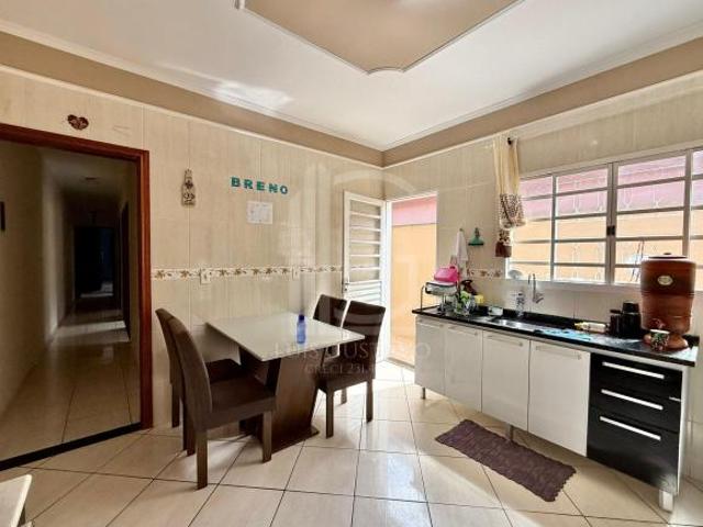 CASA COM 3 QUARTOS VILA VENDRAMINI ITAPETININGA