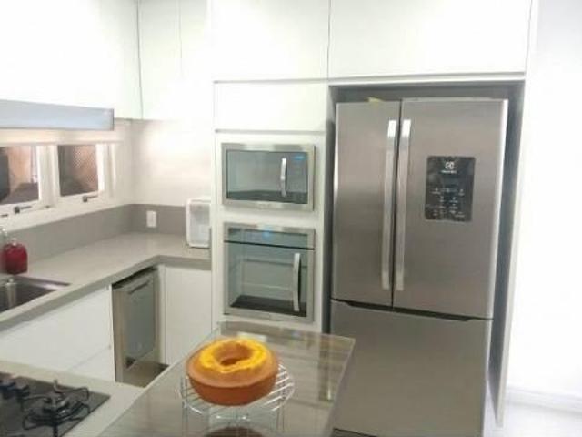Casa com 3 quartos Vila Pedroso SP Leia a descrição