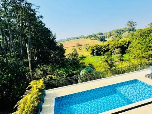 Casa com 3 Suítes à venda, 353 m² por R$ 3.583.000 Granja Viana Vintage Cotia/SP