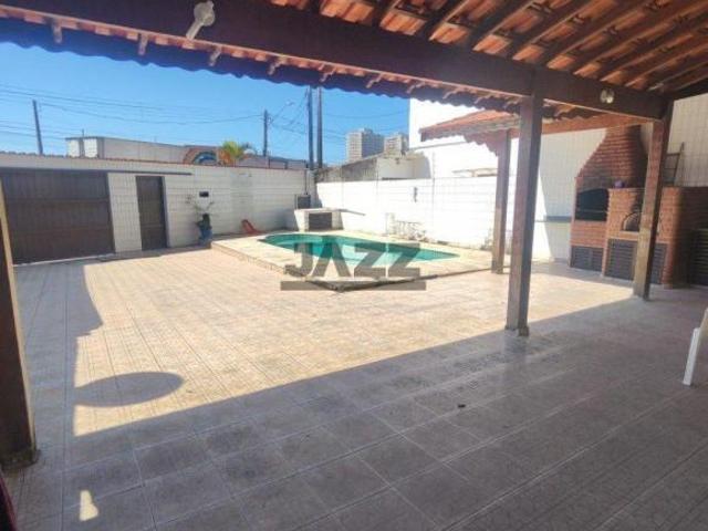 Casa com 3 suite + Edicula Piscina 200 metros do mar Florida Praia Grande