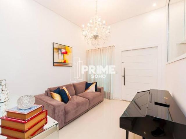 Casa com 3 Suítes, 4 Vagas e Espaço Gourmet em Condomínio