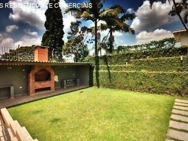 Casa com 3 suítes 6 vagas a venda no Planalto Paulista