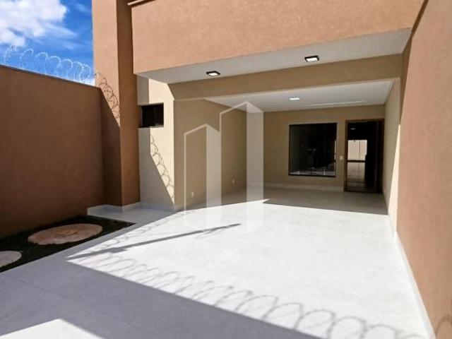Casa com 3 Suítes, 3 Vagas e com 155M² Jardim Planalto