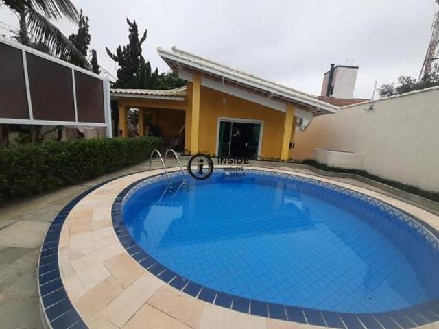 Casa com 3 suítes à venda na praia de pernambuco