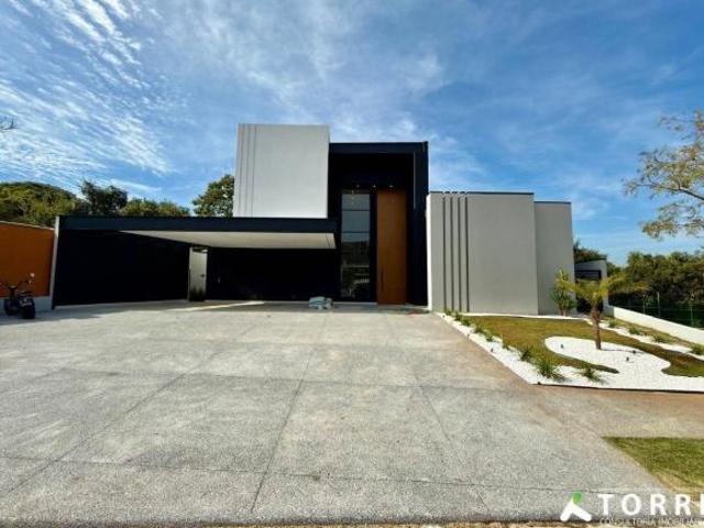 Casa com 3 Suítes à Venda, no Condomínio Alphaville Castelo, em Itu SP