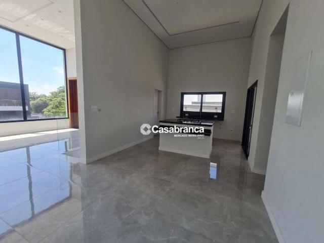 Casa com 3 suítes à venda no Condomínio Alphaville Nova Esplanada I em Votorantim/SP