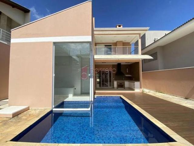 CASA COM 3 SUÍTES À VENDA NO CONDOMÍNIO BOSQUE DOS JATOBÁS JUNDIAÍ/SP