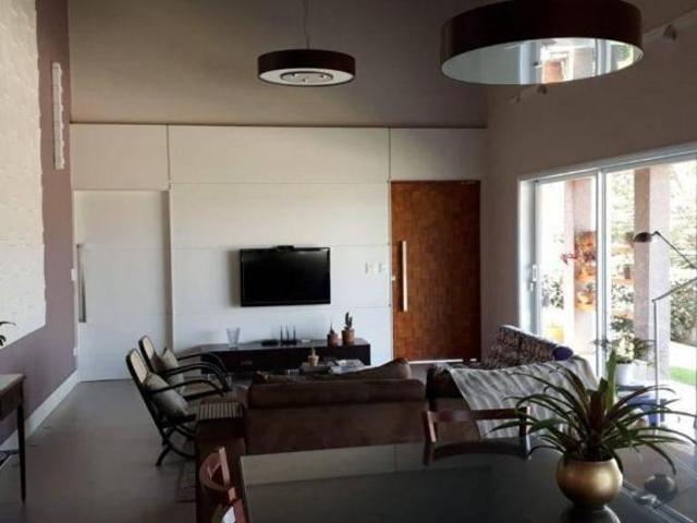 Casa com 3 suítes à venda no Condomínio Parque das Garças I em Atibaia/SP CA0999