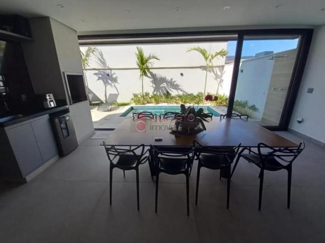 CASA COM 3 SUÍTES À VENDA NO CONDOMÍNIO RESERVA ERMIDA II JUNDIAI/SP