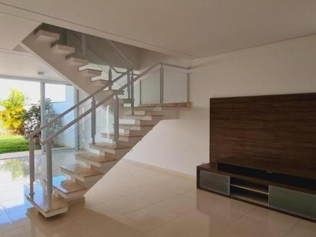 Casa com 3 suítes à venda no Wanel Ville