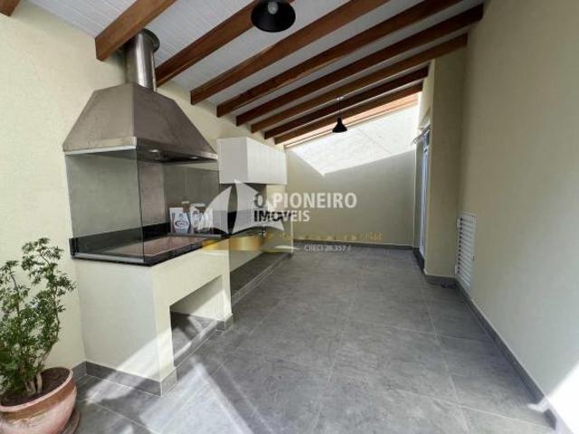 Casa com 3 suítes a venda em Juquehy! Venha conferir!