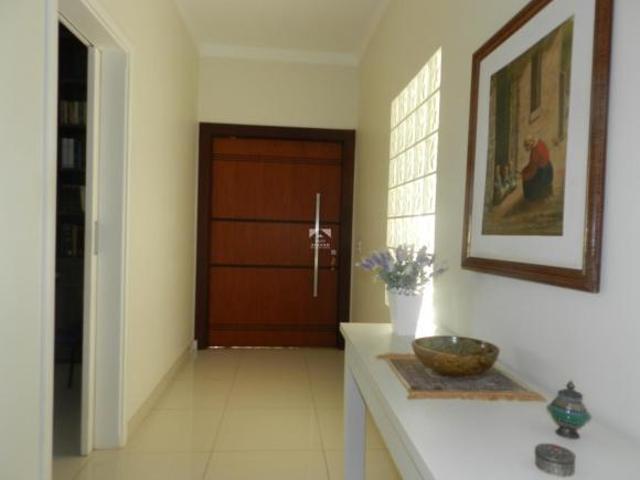 Casa com 3 suítes à venda em Valinhos