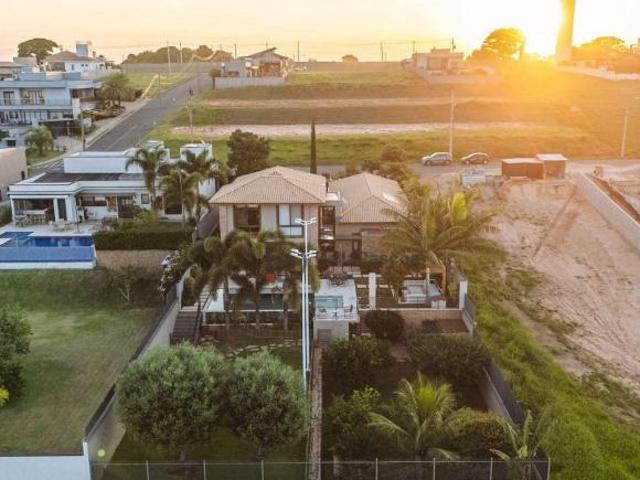 Casa com 3 suítes à venda, estilo fazenda, com 400 m² por R$ 4.900.000 Jardim Quintas da Terracota