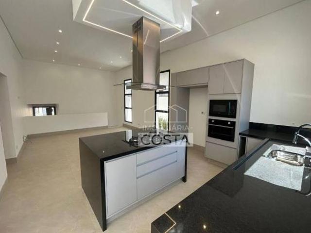 Casa com 3 Suítes à venda,por R$ 1.540.000 Condomínio Central Parque Salto/SP