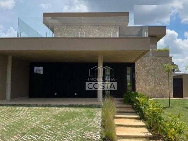 Casa com 3 Suítes à venda por R$ 3.000.000 ou aluguel por R$ 15.000/mês Condomínio Villas do Golfe