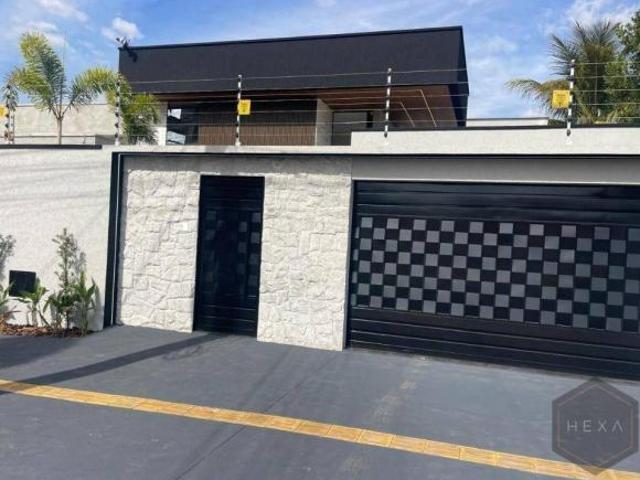 Casa com 3 suítes à venda Setor Três Marias Goiânia/GO