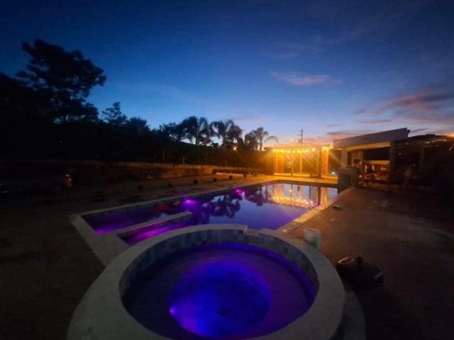 Casa com 3 suítes à venda, 150 m² por R$ 950.000 Cerejeira Guararema/SP